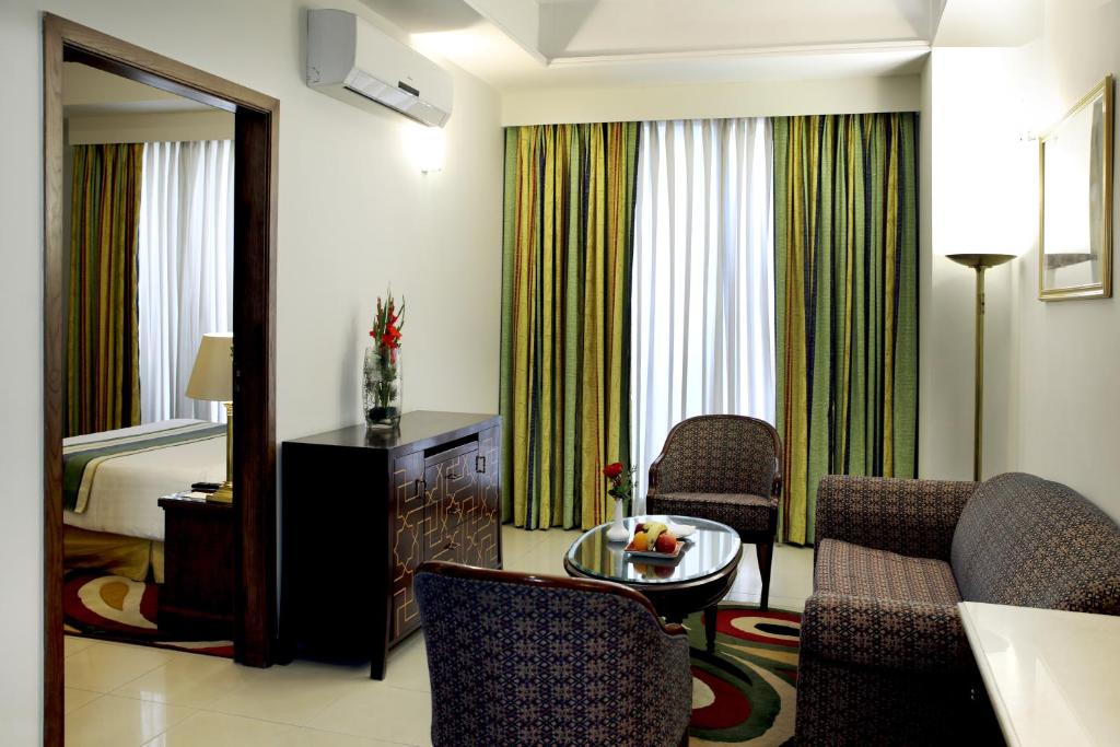 Avari Xpress Islamabad | Hotel near Nawaz Sharif Park